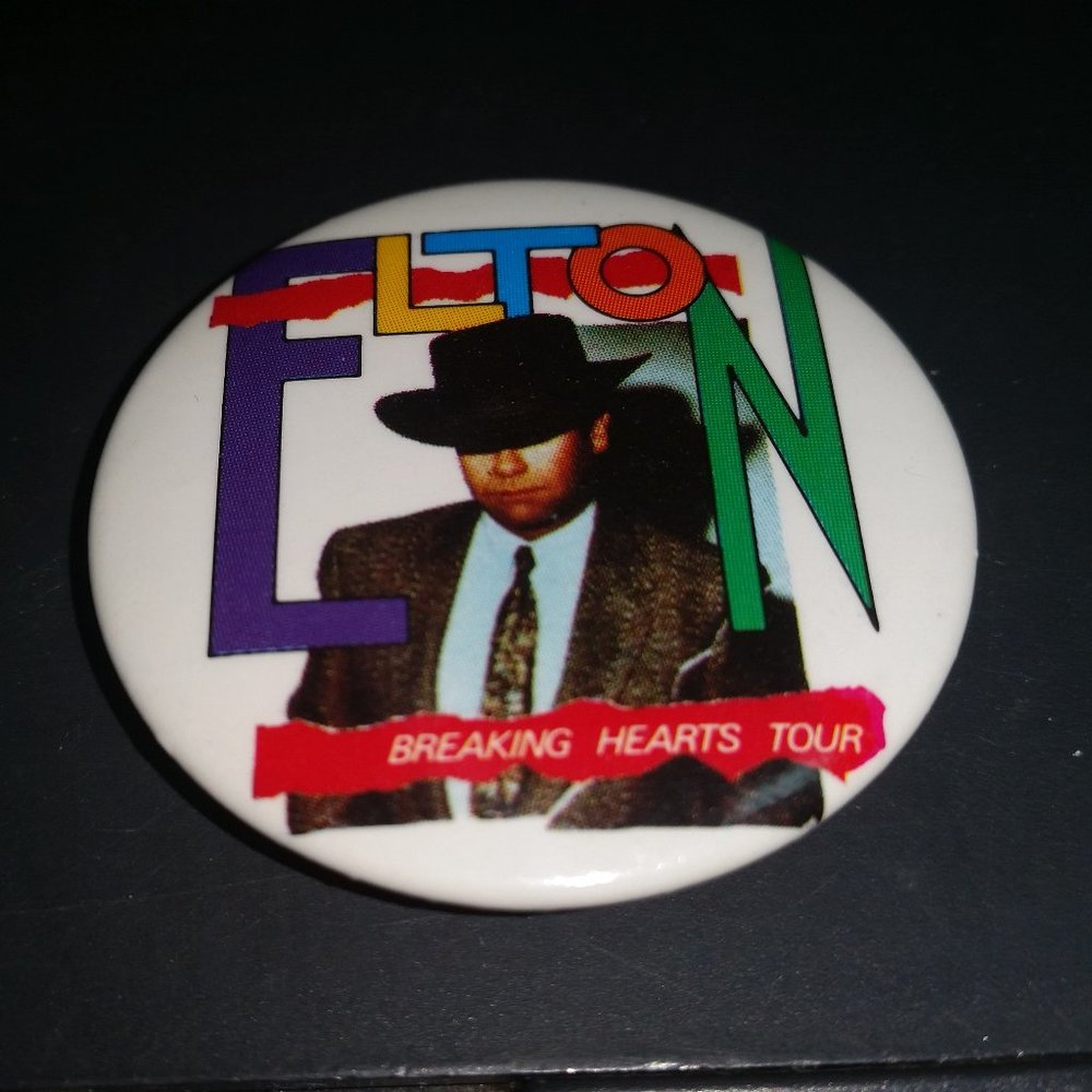 1984 Elton John Breaking Hearts Tour Pinback - Gem